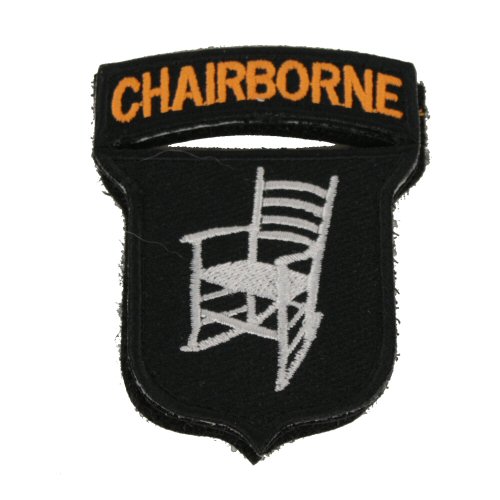 [1000x917] A Windsor Police ESU officer with his C8 at the ready ...